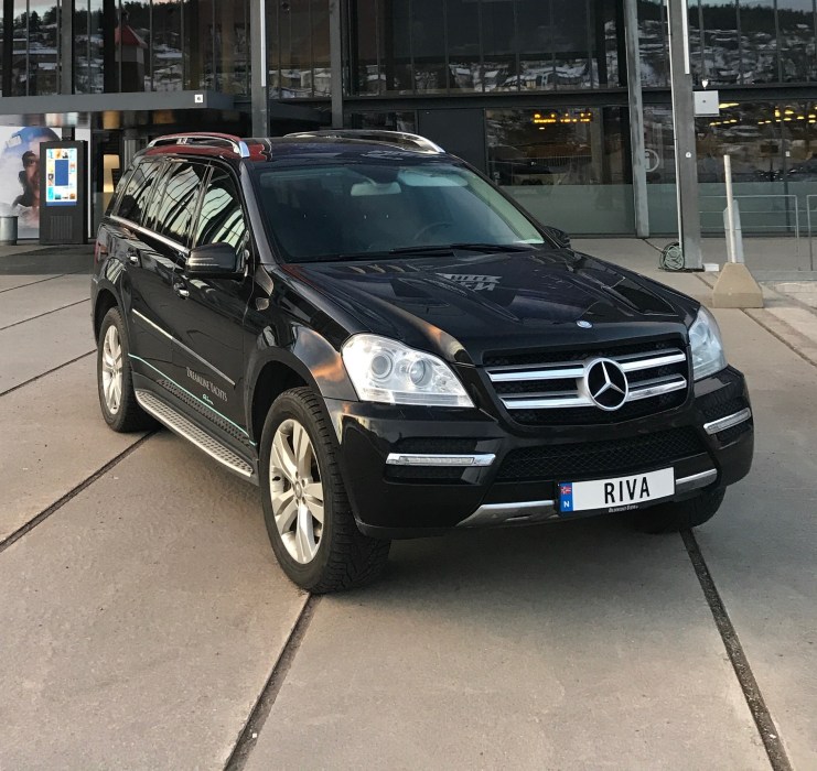 Mercedes Benz Car Rental in Nordfjordeid | Visit Nordfjordeid